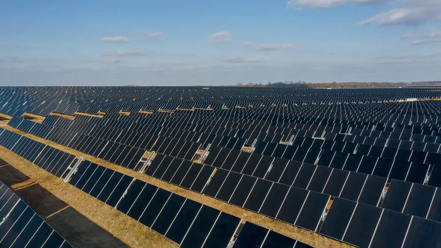 227MW solar farm completed in Alabama to support Facebook data center ...